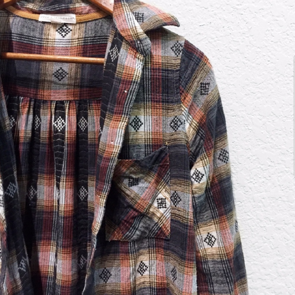 Coco & Jameson Campfire Plaid Flannel Size Small - Gem